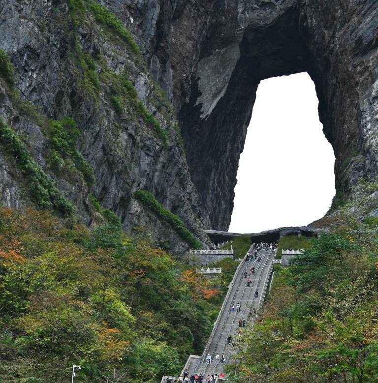 Tianmen Mountain Guide: Routes, Tickets, Cable Car, and Tianmen Cave
